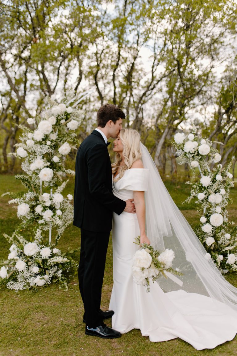 Ceremony Options at The Oaks - The Oaks